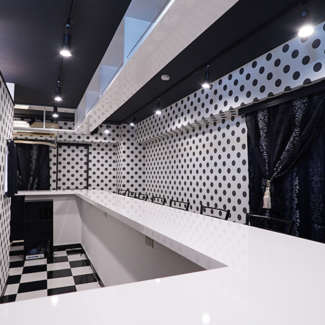 Maid Café Pinafore Petit Branch | kokosil Akihabara